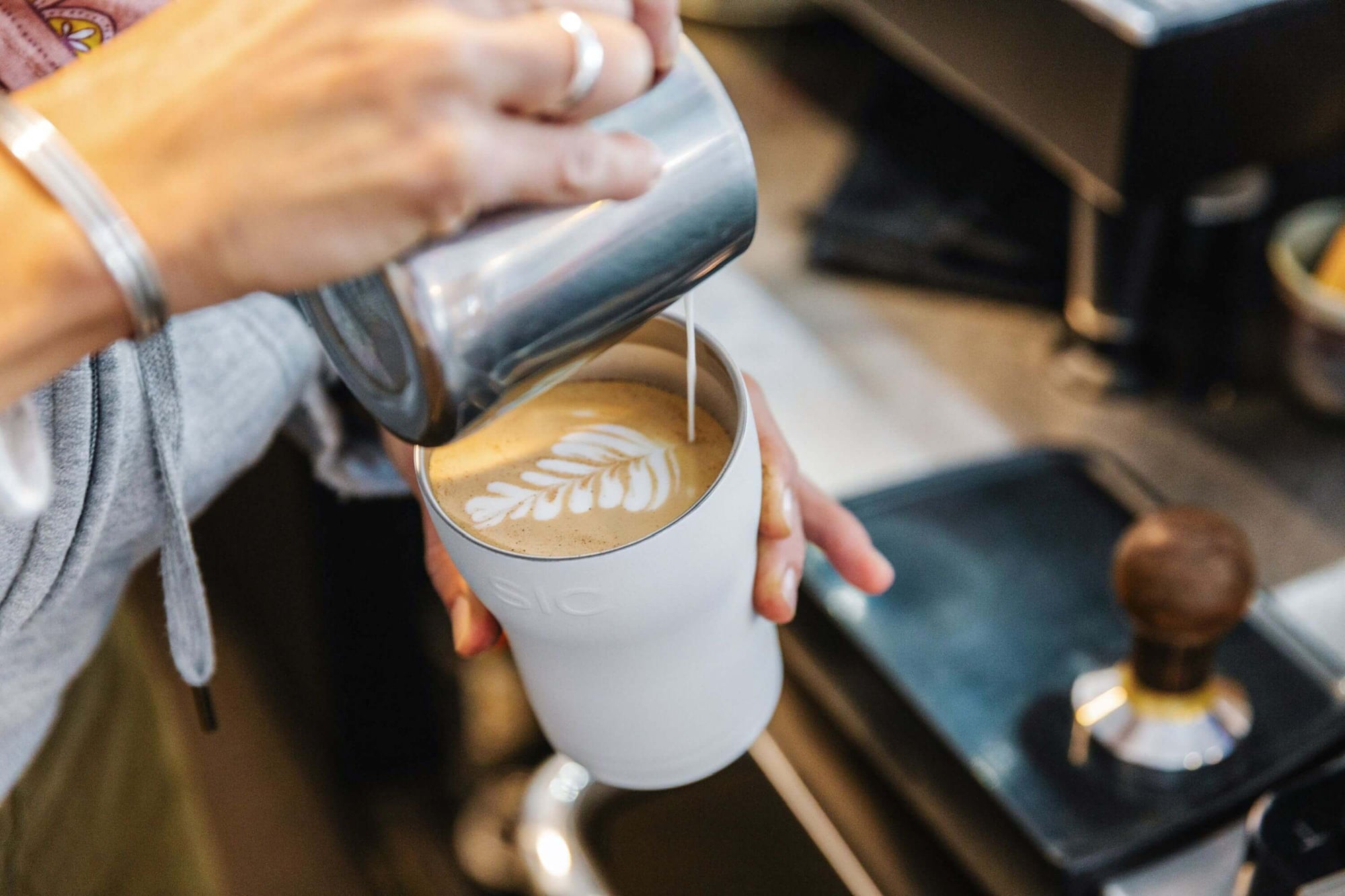 Stay Cool with SIC Cups Premium Insulated Tumblers & Bottles